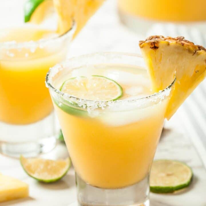 The Best Cocktails For The Beach - The Littlest Crumb