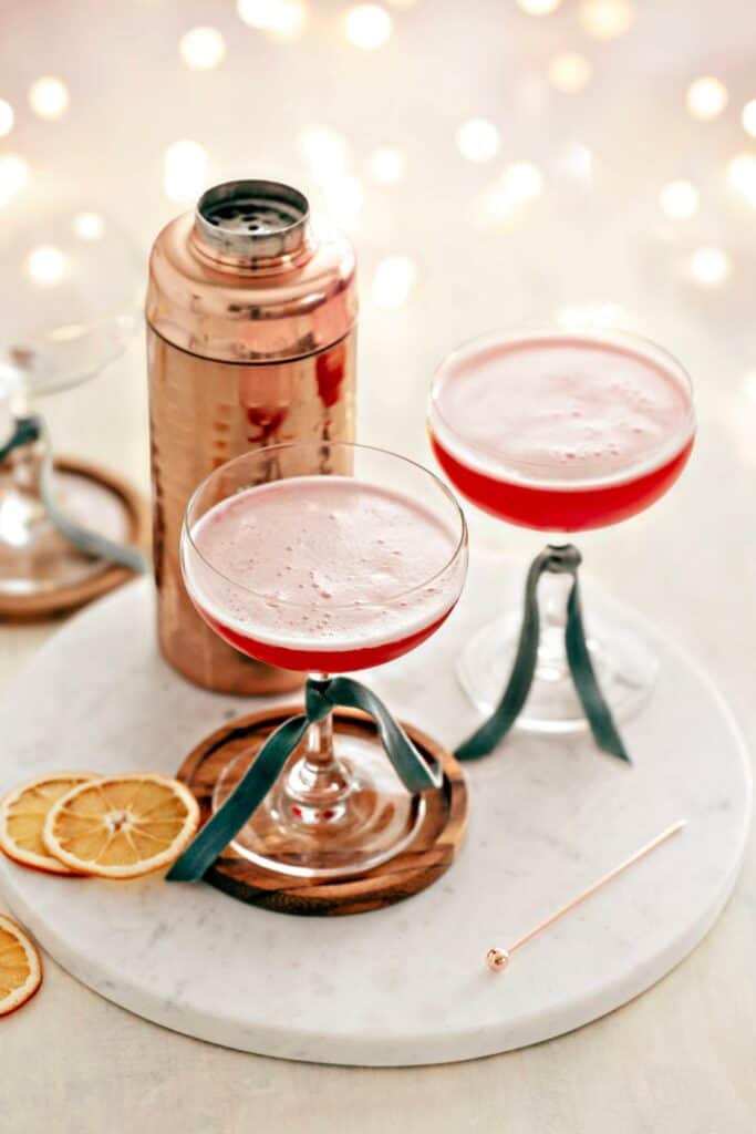 Christmas Cranberry Cocktails - The Littlest Crumb