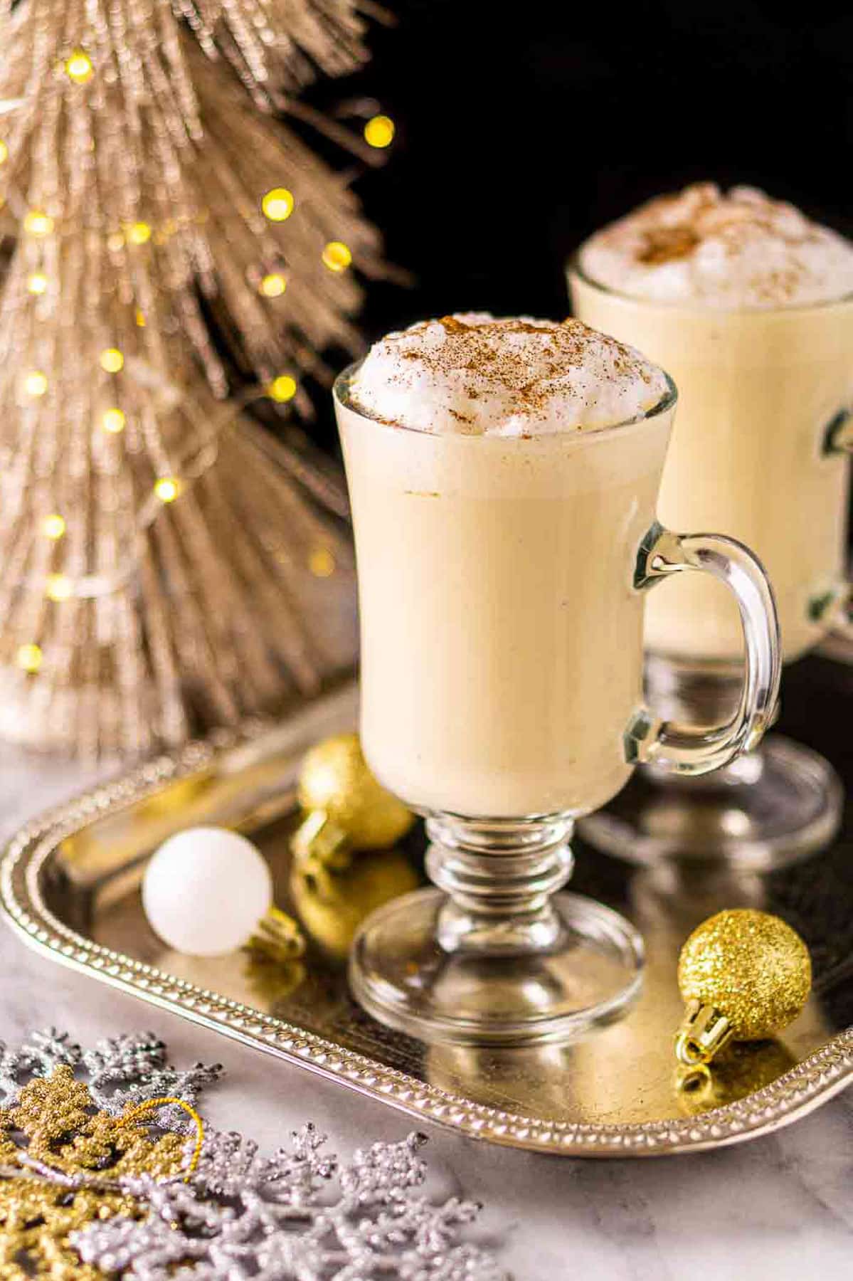10 Holiday Christmas Eggnog Drinks